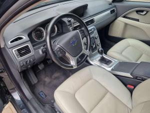 Volvo V70 2013 in Kaunas, with an engine capacity of 2.00 L and mileage of 327 thousand km for 5890 €, photo 17 on AUTOMOTO.COM.LV