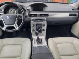 Volvo V70 2013 in Kaunas, with an engine capacity of 2.00 L and mileage of 327 thousand km for 5890 €, photo 27 on AUTOMOTO.COM.LV