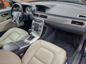 Volvo V70 2013 in Kaunas, with an engine capacity of 2.00 L and mileage of 327 thousand km for 5890 €, photo 28 on AUTOMOTO.COM.LV