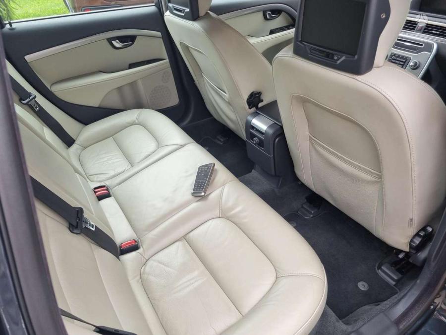 Volvo V70 2013 in Kaunas, with an engine capacity of 2.00 L and mileage of 327 thousand km for 5890 €, photo 30 on AUTOMOTO.COM.LV