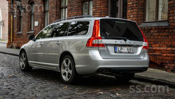 Volvo V70 2014 in Riga, with an engine capacity of 2.00 L and mileage of 222 thousand km for 6450 €, photo 3 on AUTOMOTO.COM.LV