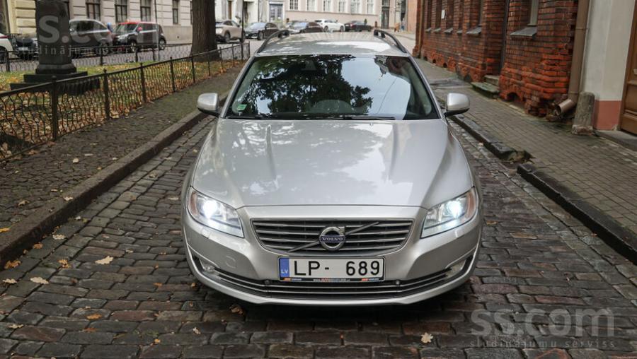 Volvo V70 2014 in Riga, with an engine capacity of 2.00 L and mileage of 222 thousand km for 5950 €, photo 13 on AUTOMOTO.COM.LV