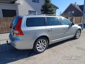 Volvo V70 2014 Tallina, ar dzinēja tilpumu 2.00 L un nobraukumu 0 tūkst. km par 3330 €, foto 4 vietnē AUTOMOTO.COM.LV