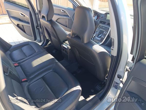 Volvo V70 2014 in Tallinn, with an engine capacity of 2.00 L and mileage of 0 thousand km for 3330 €, photo 10 on AUTOMOTO.COM.LV