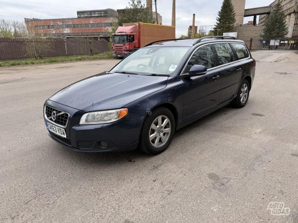 Volvo V70 2014 in Kaunas, with an engine capacity of 2.00 L and mileage of 1876 thousand km for 2400 €, photo 1 on AUTOMOTO.COM.LV