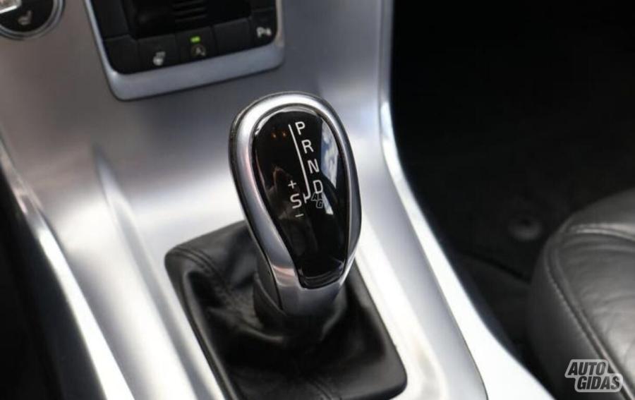 Volvo V70 2014 in Taurage, with an engine capacity of 2.00 L and mileage of 360 thousand km for 4900 €, photo 13 on AUTOMOTO.COM.LV