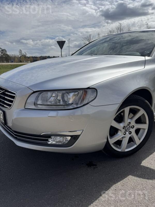 Volvo V70 2014 in Jelgava, with an engine capacity of 2.00 L and mileage of 263 thousand km for 7000 €, photo 6 on AUTOMOTO.COM.LV