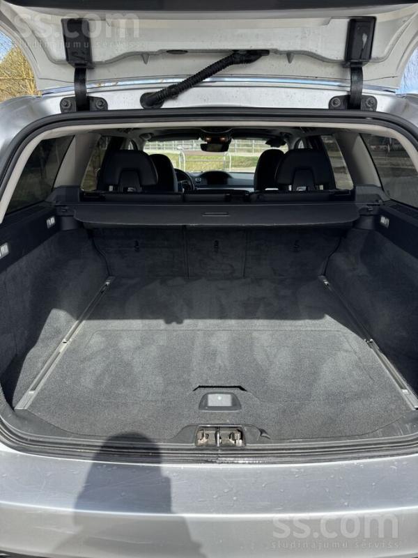 Volvo V70 2014 in Jelgava, with an engine capacity of 2.00 L and mileage of 263 thousand km for 7000 €, photo 9 on AUTOMOTO.COM.LV