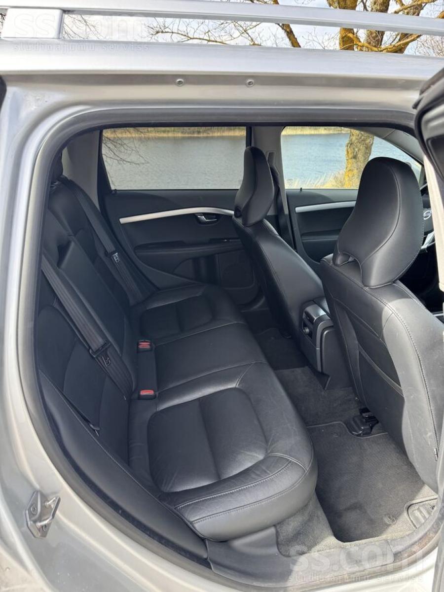 Volvo V70 2014 Jelgava, ar dzinēja tilpumu 2.00 L un nobraukumu 263 tūkst. km par 7000 €, foto 13 vietnē AUTOMOTO.COM.LV