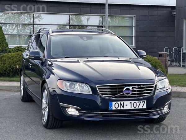 Volvo V70 2014 in Riga, with an engine capacity of 2.00 L and mileage of 243 thousand km for 5950 €, photo 5 on AUTOMOTO.COM.LV