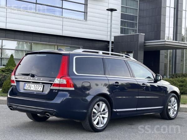 Volvo V70 2014 in Riga, with an engine capacity of 2.00 L and mileage of 243 thousand km for 5950 €, photo 8 on AUTOMOTO.COM.LV