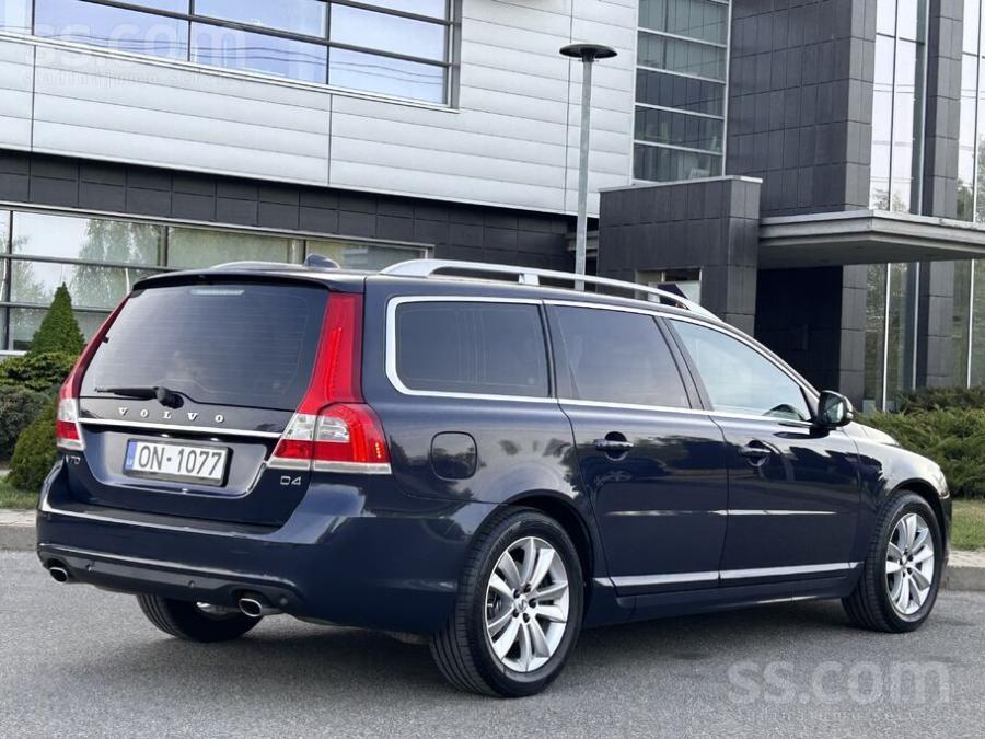 Volvo V70 2014 in Riga, with an engine capacity of 2.00 L and mileage of 243 thousand km for 5950 €, photo 9 on AUTOMOTO.COM.LV