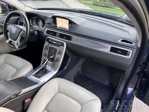 Volvo V70 2014 in Riga, with an engine capacity of 2.00 L and mileage of 243 thousand km for 5950 €, photo 17 on AUTOMOTO.COM.LV