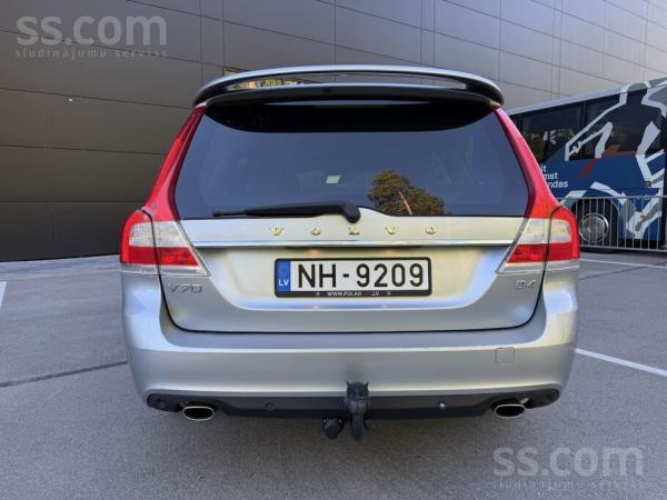 Volvo V70 2014 Rīga, ar dzinēja tilpumu 2.00 L un nobraukumu 282 tūkst. km par 7100 €, foto 9 vietnē AUTOMOTO.COM.LV