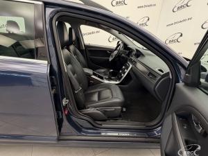 Volvo V70 2014 Viļņa, ar dzinēja tilpumu 1.97 L un nobraukumu 442 tūkst. km par 6900 €, foto 5 vietnē AUTOMOTO.COM.LV