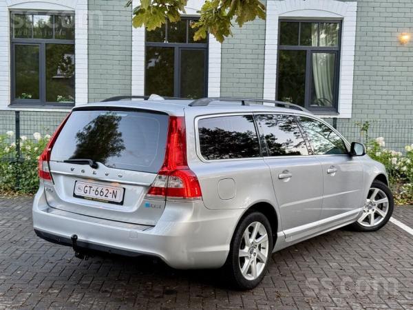Volvo V70 2014 Rīga, ar dzinēja tilpumu 2.00 L un nobraukumu 284 tūkst. km par 6750 €, foto 6 vietnē AUTOMOTO.COM.LV