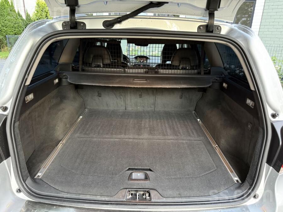 Volvo V70 2014 in Riga, with an engine capacity of 2.00 L and mileage of 284 thousand km for 6750 €, photo 12 on AUTOMOTO.COM.LV
