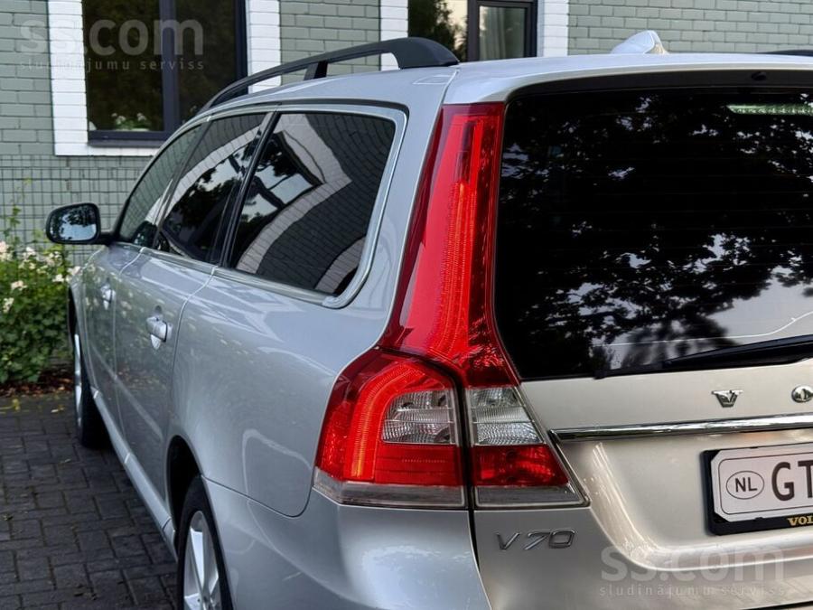 Volvo V70 2014 in Riga, with an engine capacity of 2.00 L and mileage of 284 thousand km for 6750 €, photo 36 on AUTOMOTO.COM.LV