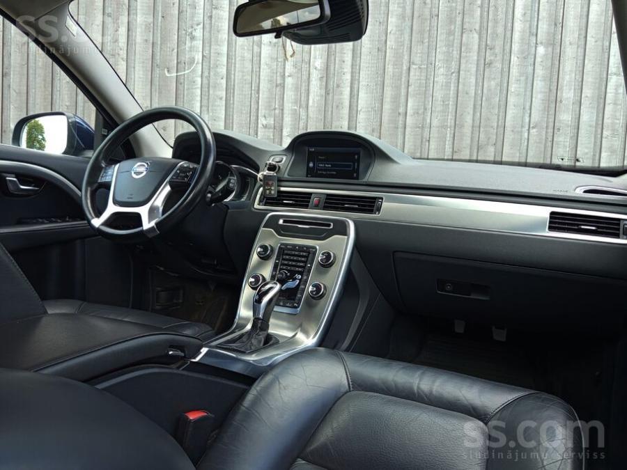 Volvo V70 2014 Tukums, ar dzinēja tilpumu 2.00 L un nobraukumu 0 tūkst. km par 5900 €, foto 6 vietnē AUTOMOTO.COM.LV