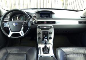 Volvo V70 2014 Tukums, ar dzinēja tilpumu 2.00 L un nobraukumu 0 tūkst. km par 5900 €, foto 8 vietnē AUTOMOTO.COM.LV