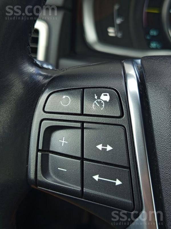 Volvo V70 2014 Tukums, ar dzinēja tilpumu 2.00 L un nobraukumu 0 tūkst. km par 5900 €, foto 9 vietnē AUTOMOTO.COM.LV