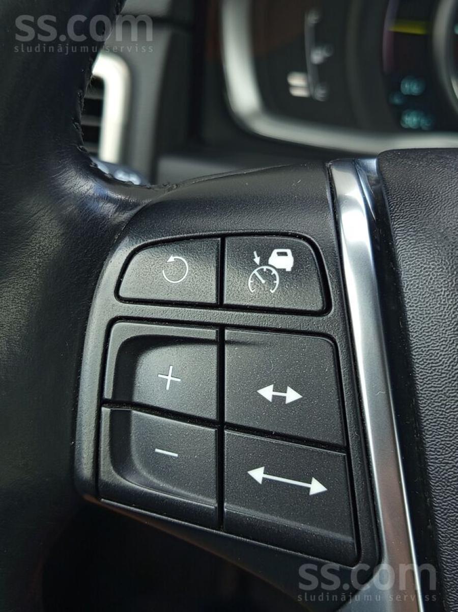 Volvo V70 2014 Tukums, ar dzinēja tilpumu 2.00 L un nobraukumu 0 tūkst. km par 5900 €, foto 9 vietnē AUTOMOTO.COM.LV