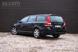 Volvo V70 2015 in Riga, with an engine capacity of 2.00 L and mileage of 0 thousand km for 9800 €, photo 4 on AUTOMOTO.COM.LV
