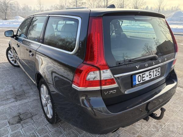 Volvo V70 2015 in Jurmala, with an engine capacity of 2.00 L and mileage of 263 thousand km for 7650 €, photo 5 on AUTOMOTO.COM.LV