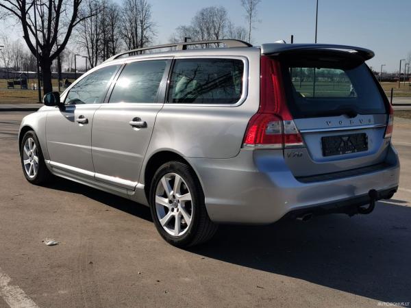 Volvo V70 2015 Ukmergė, ar dzinēja tilpumu 2.00 L un nobraukumu 290 tūkst. km par 7650 €, foto 4 vietnē AUTOMOTO.COM.LV