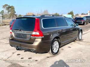Volvo V70 2015 in Tallinn, with an engine capacity of 2.00 L and mileage of 250 thousand km for 9999 €, photo 5 on AUTOMOTO.COM.LV