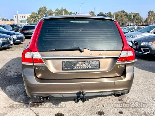 Volvo V70 2015 Tallina, ar dzinēja tilpumu 2.00 L un nobraukumu 250 tūkst. km par 9999 €, foto 6 vietnē AUTOMOTO.COM.LV