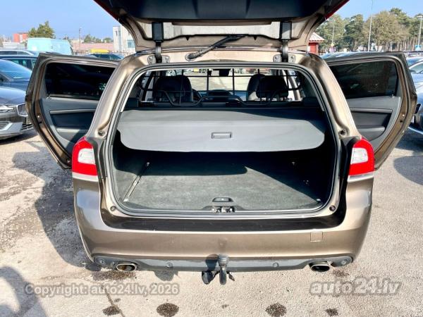 Volvo V70 2015 Tallina, ar dzinēja tilpumu 2.00 L un nobraukumu 250 tūkst. km par 9999 €, foto 7 vietnē AUTOMOTO.COM.LV