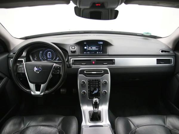 Volvo V70 2015 Viļņa, ar dzinēja tilpumu 2.00 L un nobraukumu 282 tūkst. km par 7599 €, foto 2 vietnē AUTOMOTO.COM.LV