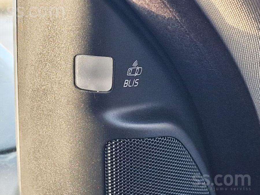Volvo V70 2015 Rīga, ar dzinēja tilpumu 2.00 L un nobraukumu 280 tūkst. km par 5700 €, foto 20 vietnē AUTOMOTO.COM.LV