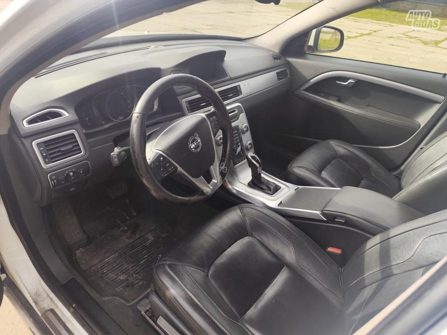 Volvo V70 2015 Tauragė, ar dzinēja tilpumu 2.00 L un nobraukumu 521 tūkst. km par 3350 €, foto 9 vietnē AUTOMOTO.COM.LV