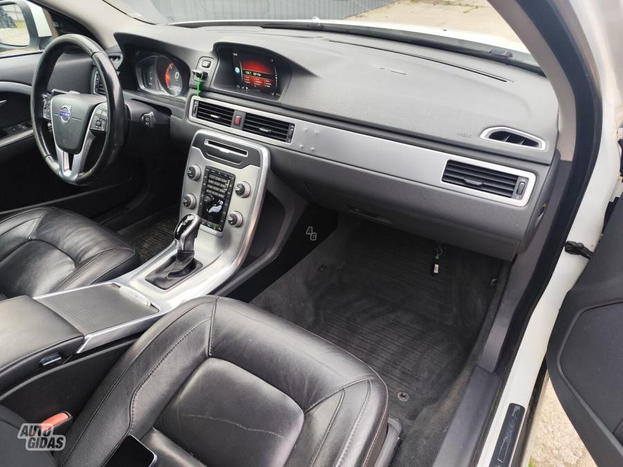 Volvo V70 2015 Tauragė, ar dzinēja tilpumu 2.00 L un nobraukumu 521 tūkst. km par 3350 €, foto 11 vietnē AUTOMOTO.COM.LV