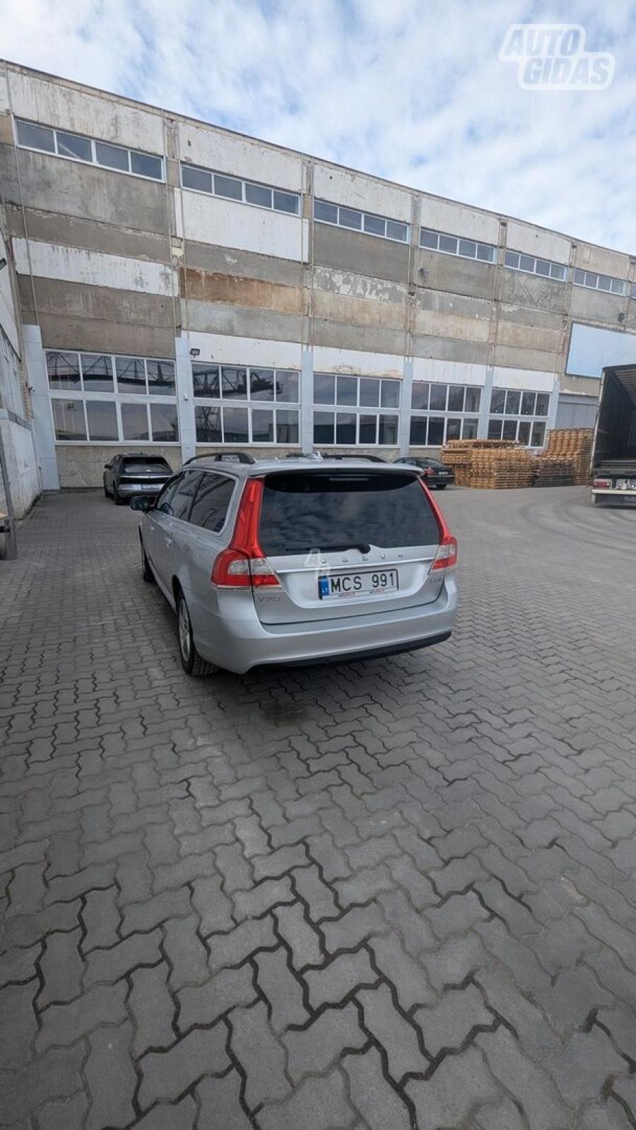 Volvo V70 2015 Kauņa, ar dzinēja tilpumu 2.00 L un nobraukumu 501 tūkst. km par 3600 €, foto 4 vietnē AUTOMOTO.COM.LV