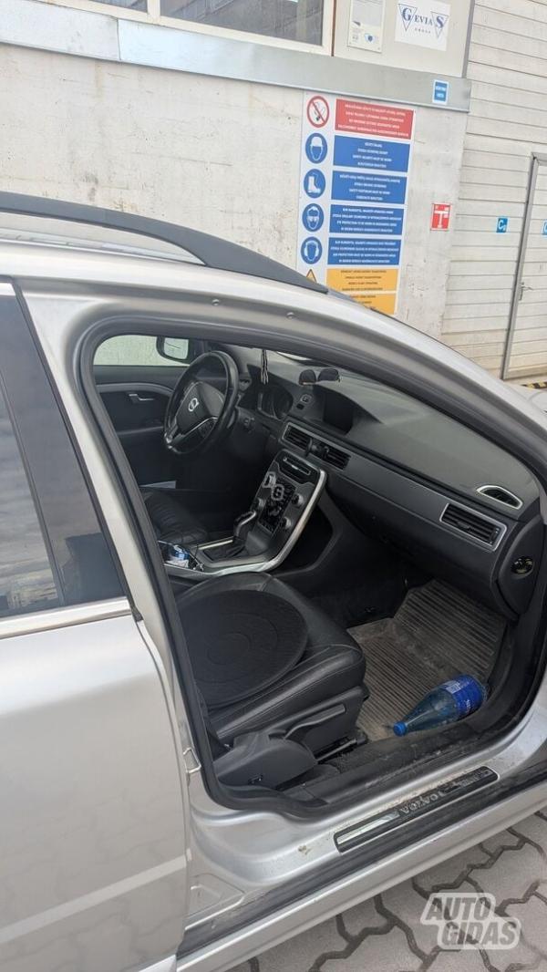 Volvo V70 2015 Kauņa, ar dzinēja tilpumu 2.00 L un nobraukumu 501 tūkst. km par 3600 €, foto 6 vietnē AUTOMOTO.COM.LV