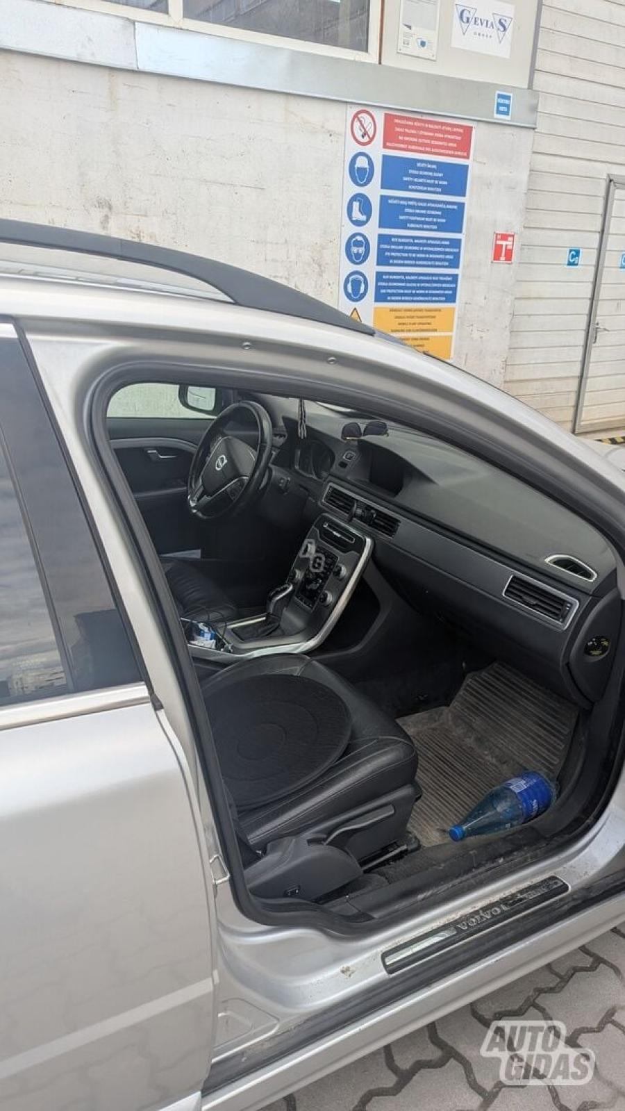 Volvo V70 2015 Kauņa, ar dzinēja tilpumu 2.00 L un nobraukumu 501 tūkst. km par 3600 €, foto 7 vietnē AUTOMOTO.COM.LV