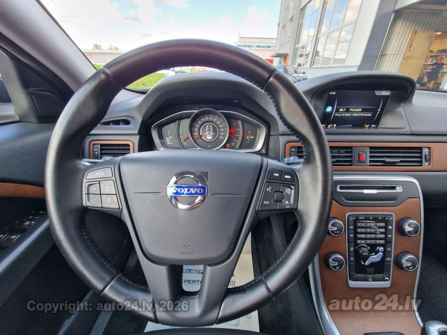 Volvo V70 2015 in Tartu, with an engine capacity of 2.00 L and mileage of 220 thousand km for 8690 €, photo 16 on AUTOMOTO.COM.LV