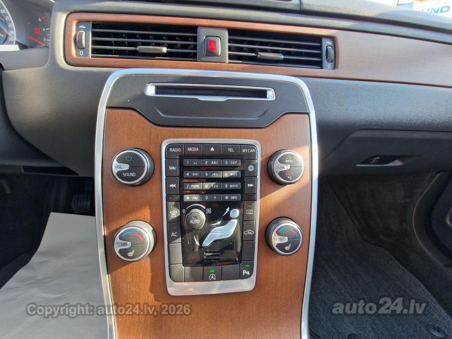 Volvo V70 2015 in Tartu, with an engine capacity of 2.00 L and mileage of 220 thousand km for 8690 €, photo 18 on AUTOMOTO.COM.LV