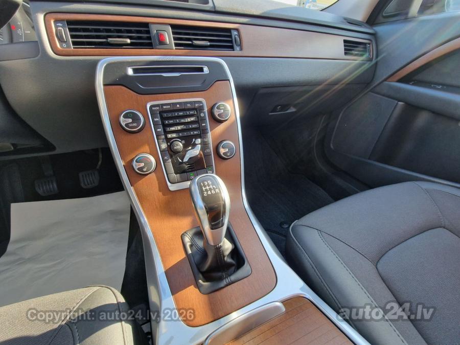 Volvo V70 2015 in Tartu, with an engine capacity of 2.00 L and mileage of 220 thousand km for 8690 €, photo 25 on AUTOMOTO.COM.LV