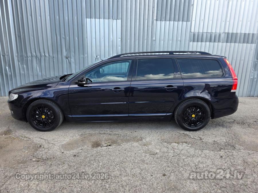 Volvo V70 2015 in Tallinn, with an engine capacity of 2.00 L and mileage of 182 thousand km for 8290 €, photo 6 on AUTOMOTO.COM.LV