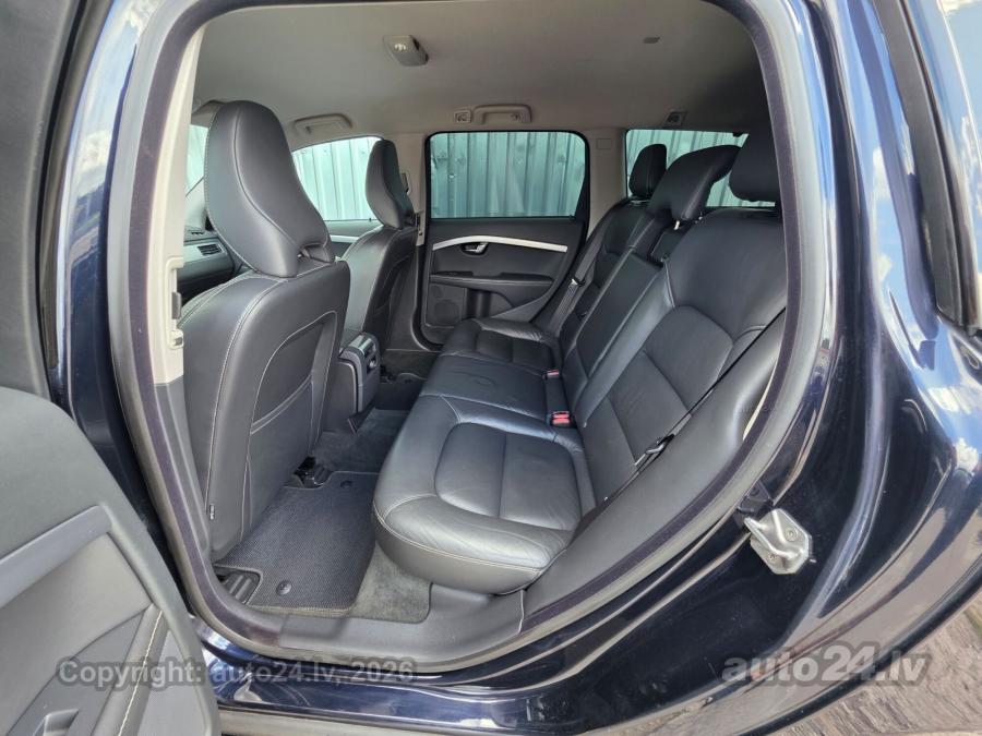 Volvo V70 2015 in Tallinn, with an engine capacity of 2.00 L and mileage of 182 thousand km for 8290 €, photo 13 on AUTOMOTO.COM.LV
