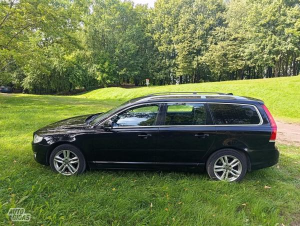 Volvo V70 2015 in Kaunas, with an engine capacity of 2.00 L and mileage of 230 thousand km for 6300 €, photo 6 on AUTOMOTO.COM.LV