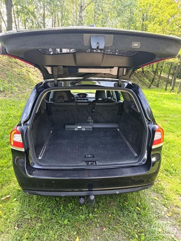 Volvo V70 2015 in Kaunas, with an engine capacity of 2.00 L and mileage of 230 thousand km for 6300 €, photo 8 on AUTOMOTO.COM.LV