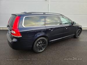 Volvo V70 2016 Tallina, ar dzinēja tilpumu 2.00 L un nobraukumu 233 tūkst. km par 8590 €, foto 3 vietnē AUTOMOTO.COM.LV
