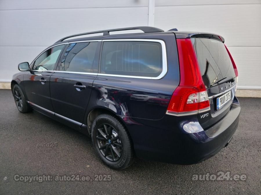 Volvo V70 2016 Tallina, ar dzinēja tilpumu 2.00 L un nobraukumu 233 tūkst. km par 8590 €, foto 4 vietnē AUTOMOTO.COM.LV