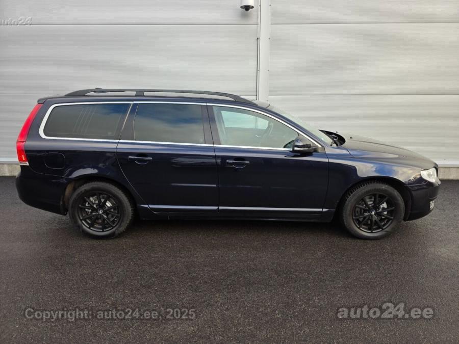 Volvo V70 2016 Tallina, ar dzinēja tilpumu 2.00 L un nobraukumu 233 tūkst. km par 8590 €, foto 5 vietnē AUTOMOTO.COM.LV