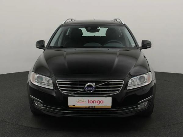 Volvo V70 2016 in Vilnius, with an engine capacity of 2.00 L and mileage of 294 thousand km for 9299 €, photo 3 on AUTOMOTO.COM.LV
